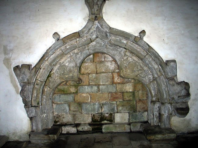 Saints and Stones: St. Oran's Chapel and Reilig Odhrain